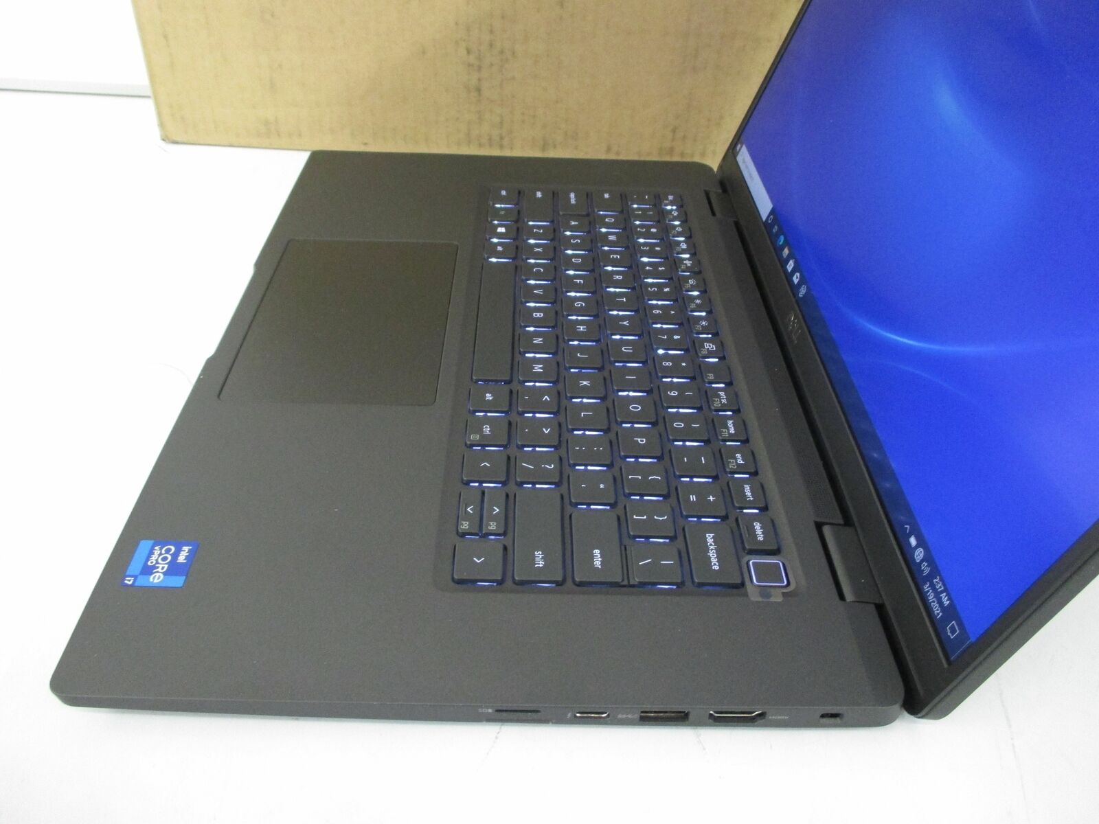 Dell Latitude 7520 - Chính hãng, Giá tốt | MainLaptop.vn